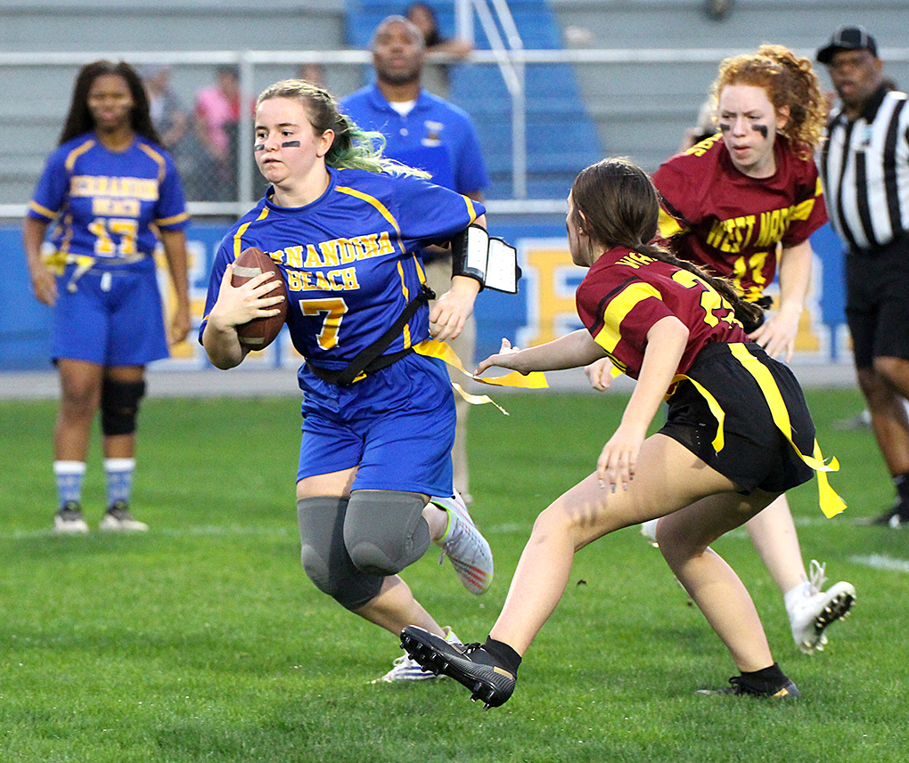 Girls flag football makes its FHSAA debut | News-Leader, Fernandina ...